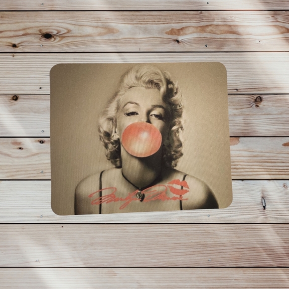 Handmade | Office | Vintage Style Mouse Pad With Iconic Marilyn Monroe ...